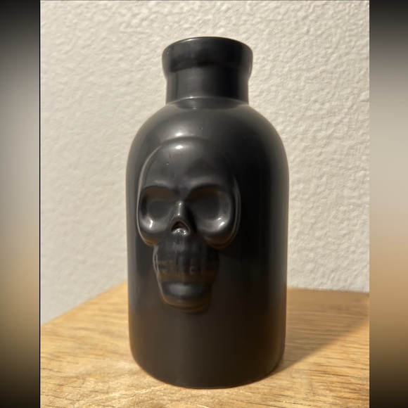 Holiday | Skull Vase | Poshmark